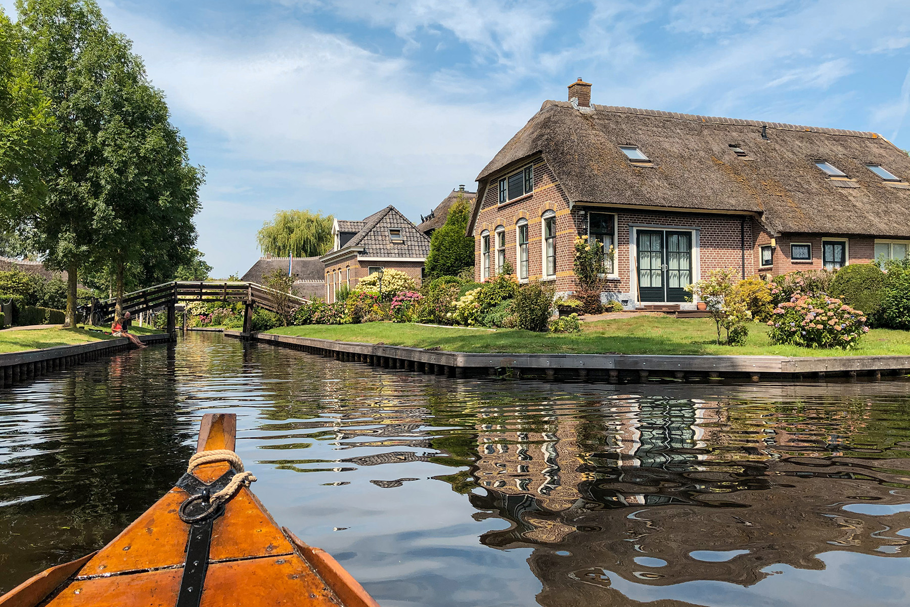 12 Giethoorn Hotels for the Perfect Trip to the Netherlands